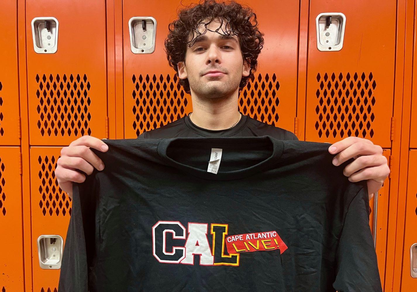 VIDEO: Trombetta’s shooting, McNeil’s dunk help Middle snap long loss ...