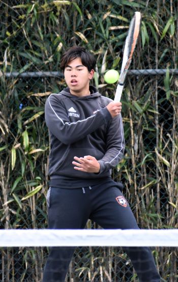 PHOTOS: Middle wins four of five positions to claim team title at Cape ...